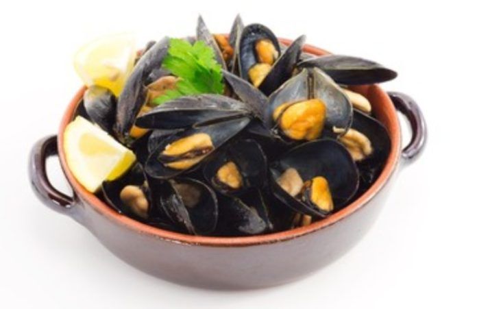 Come pulire perfettamente le cozze in appena 5 minuti: metodo ...